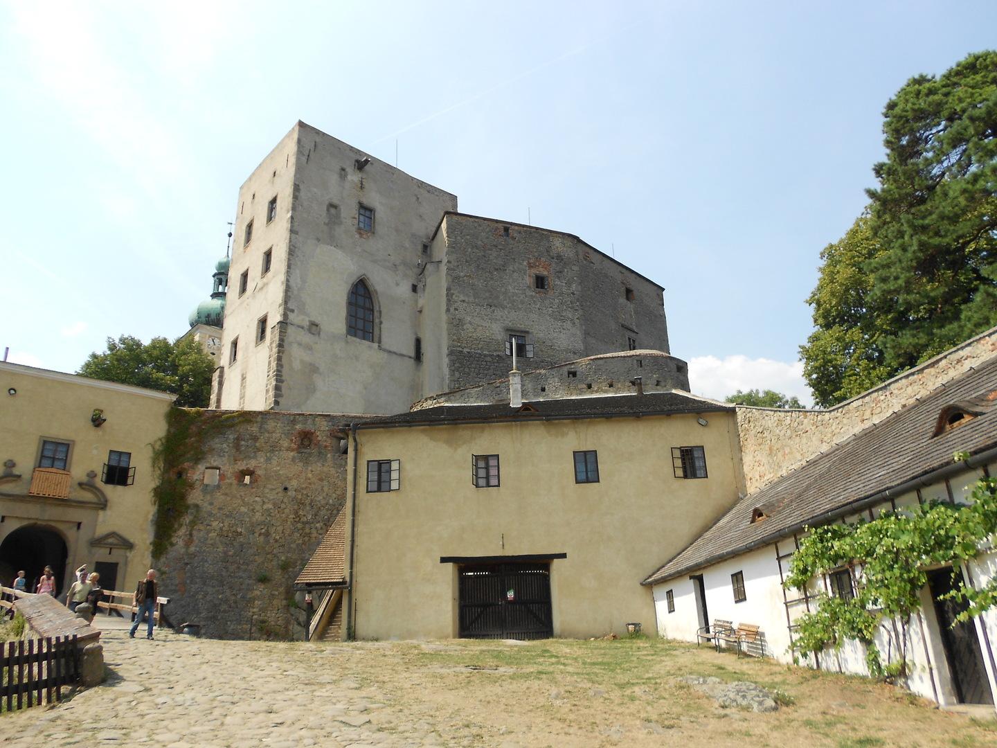 Hrad Buchlov byste neměli minout – epochanacestach.cz